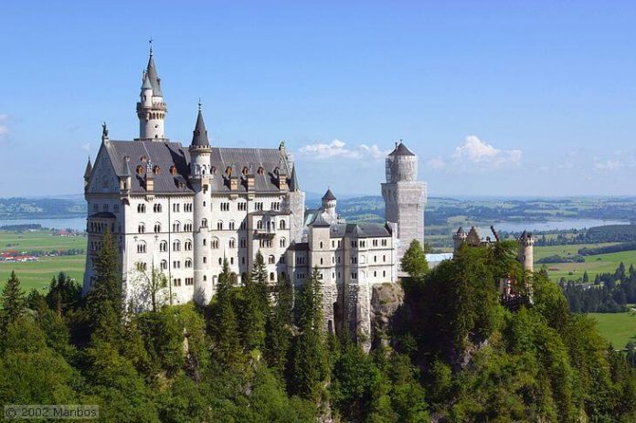 Castillo de Neuschwanstein - Castillo del Rey Loco en Baviera